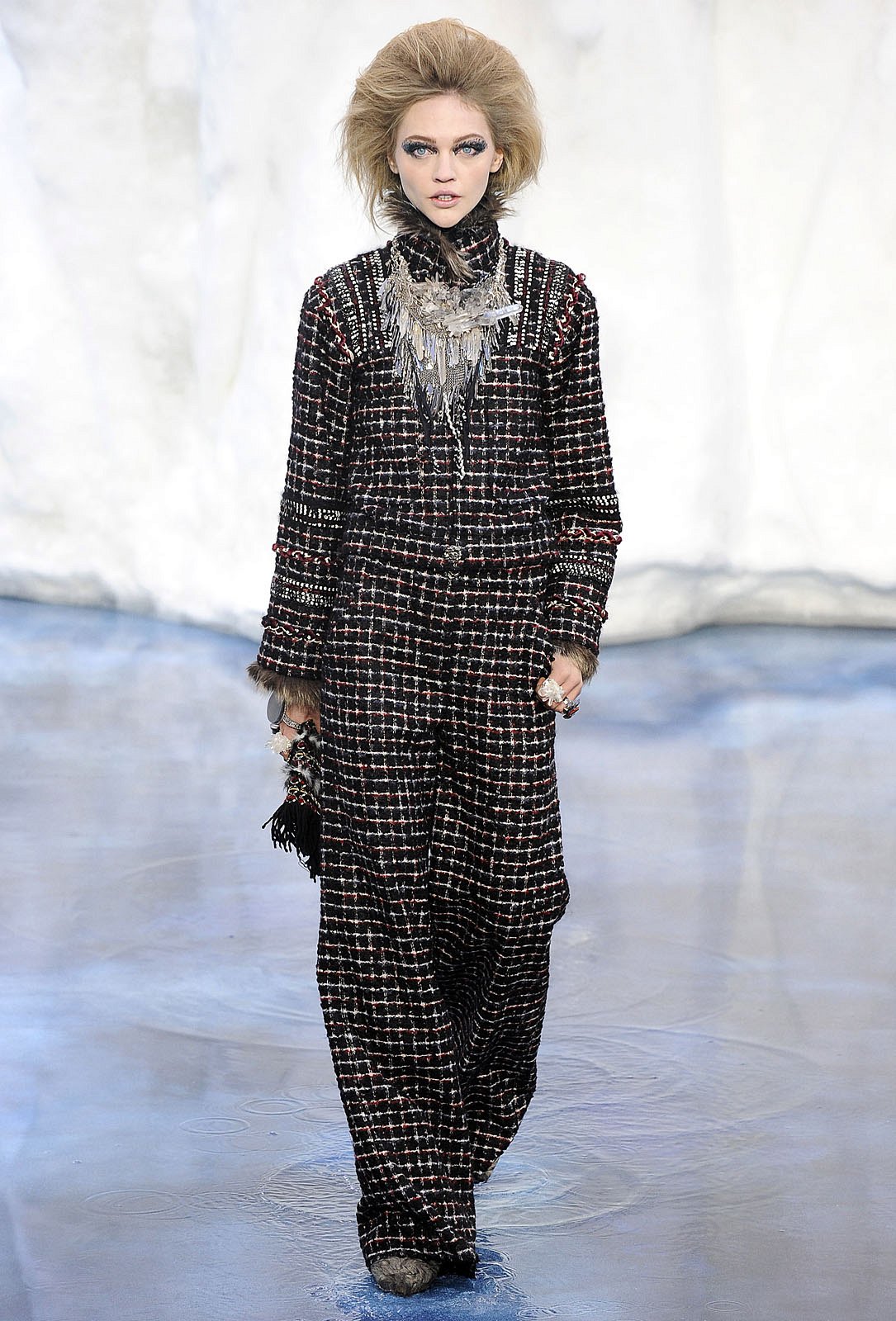 Chanel Fall-winter 2010-2011 - Ready-to-Wear